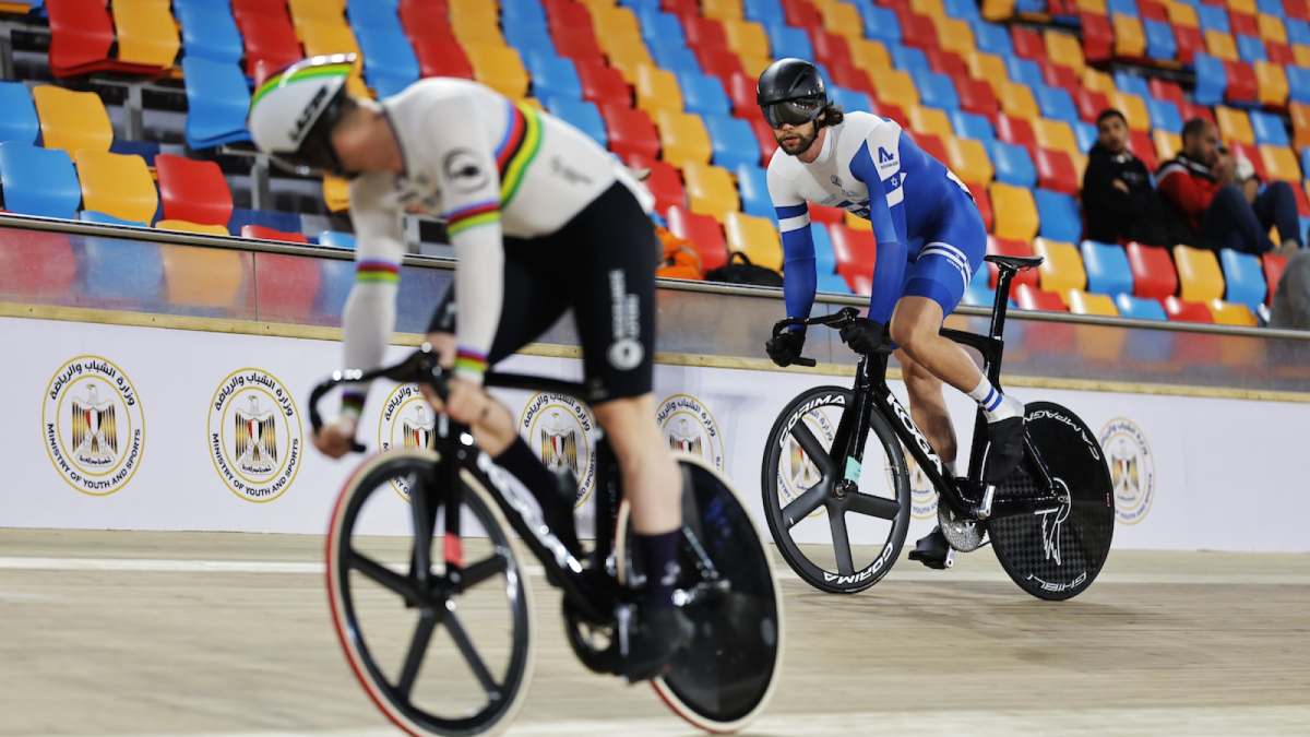 El campeón olímpico de la velocidad Harrie Lavreysen, domina la Copa de Naciones de Ciclismo de ...