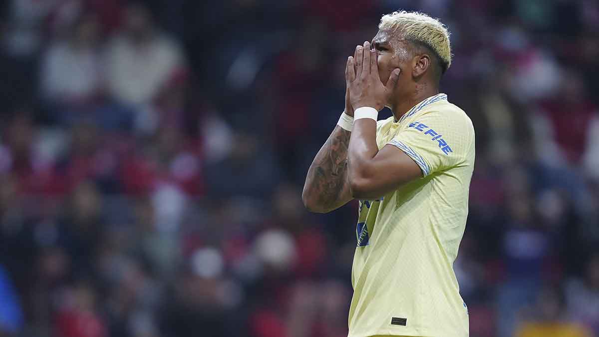 Se Encienden Las Alarmas En América Por Lesión De Roger Martínez