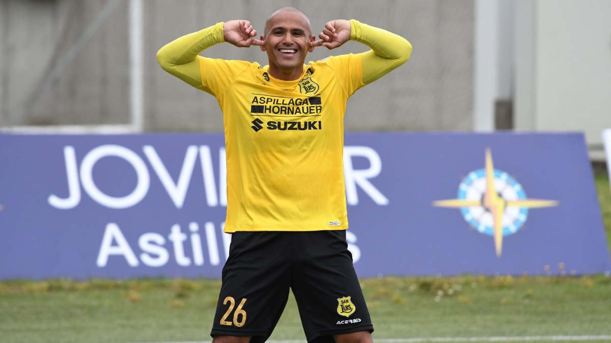 ¡Como los buenos vinos! A sus 41 años, Humberto Suazo le da la victoria ...