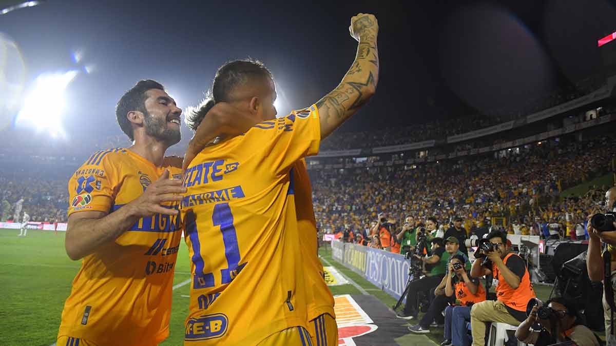 Tigres le pasa por encima a Toluca y pone un pie en las semifinales ...