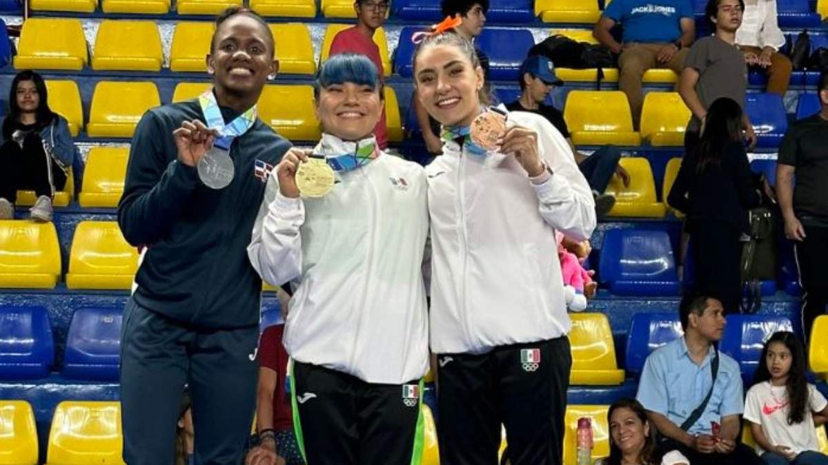 Alexa Moreno gana oro en salto y Ahtziri Sandoval se lleva el bronce ... Alexa Moreno gana oro en salto y Ahtziri Sandoval se lleva el bronce ...
