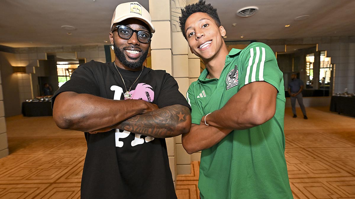 Randy Arozarena visita a la selección mexicana en Phoenix - ClaroSports