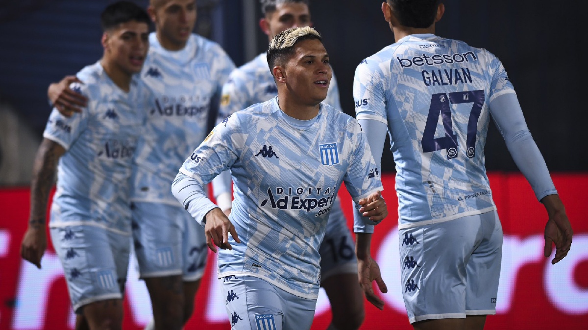 Racing Espera Gran Protagonismo De Juan Fernando Quintero Para Seguir