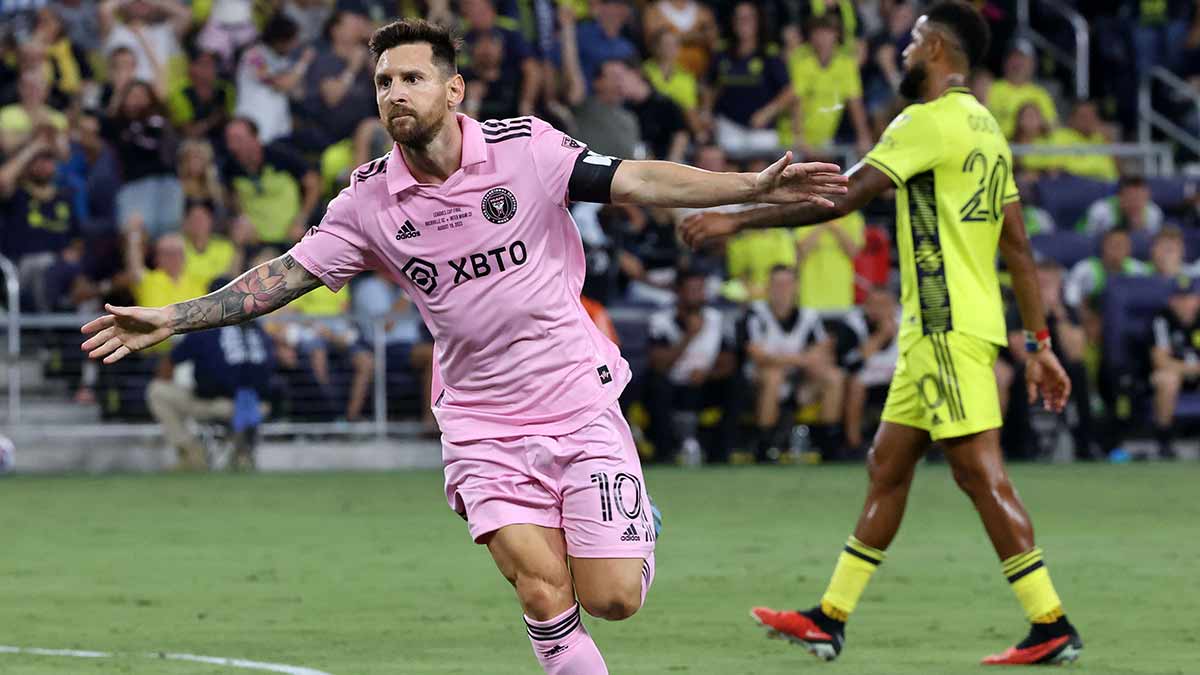 ¡Magia pura! La decena de goles con la que Messi conquistó su primer ...