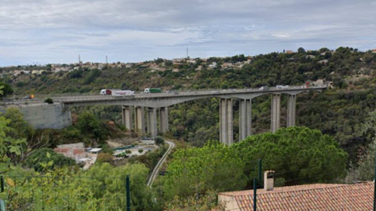 Alexis Beka Beka, futbolista del OGC Nice, está a salvo tras amenazar con tirarse de un puente ...