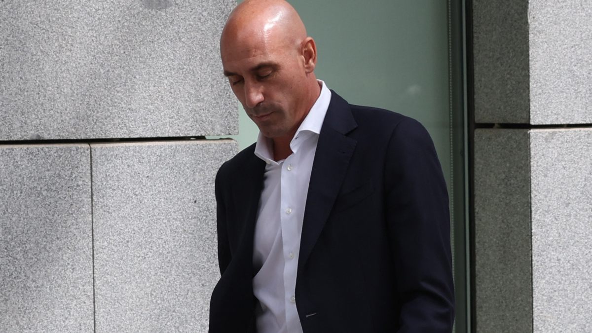 Caso Rubiales: FIFA acusa actitud inapropiada del exdirectivo contra ...