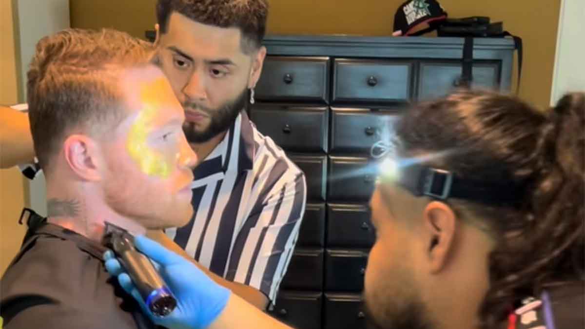 Canelo Álvarez presume mascarilla de oro de 24k - ClaroSports