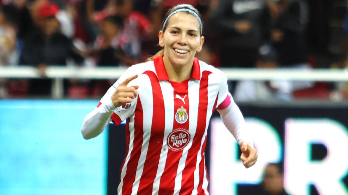 ¡Histórica! Licha Cervantes supera los 100 goles con Chivas - ClaroSports