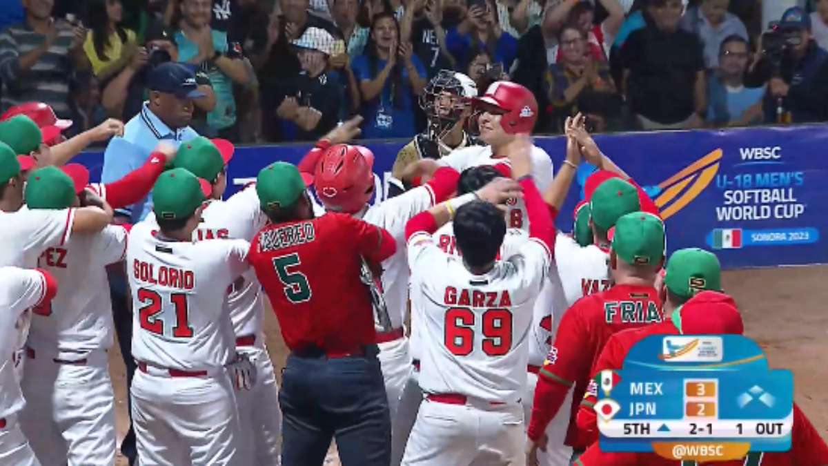 Manuel Zepeda festeja como Randy Arozarena en la final del mundial de ...