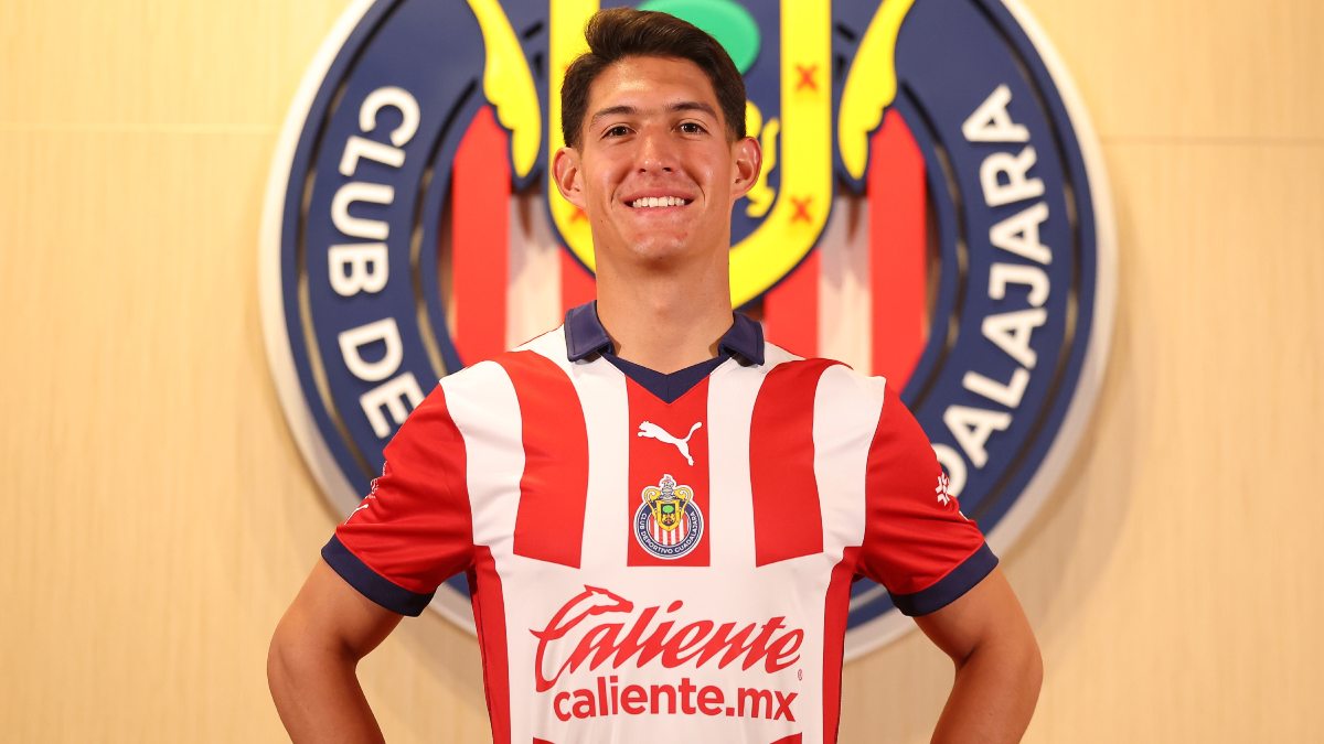 Chivas hace oficial el fichaje de José Castillo para el Clausura 2024 - ClaroSports
