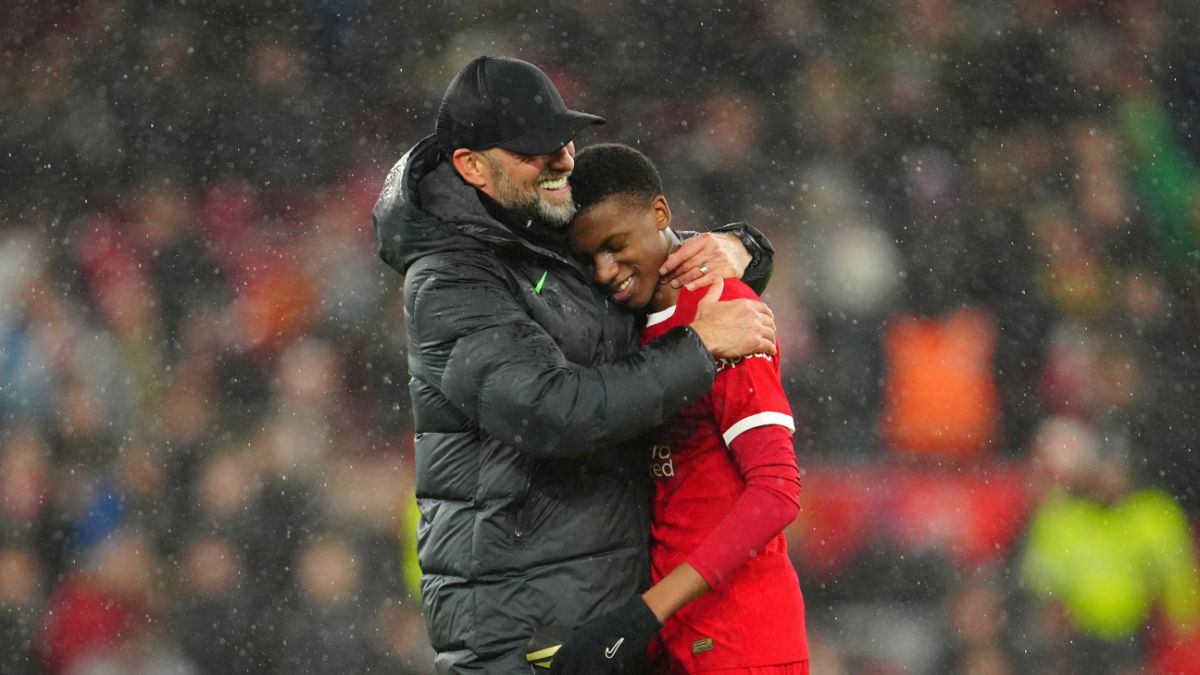 ¡Los niños de Klopp! Liverpool hace historia al debutar a Trey Nyoni ...