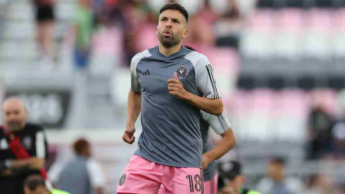 Jordi Alba, fuera hasta mayo por lesión - ClaroSports