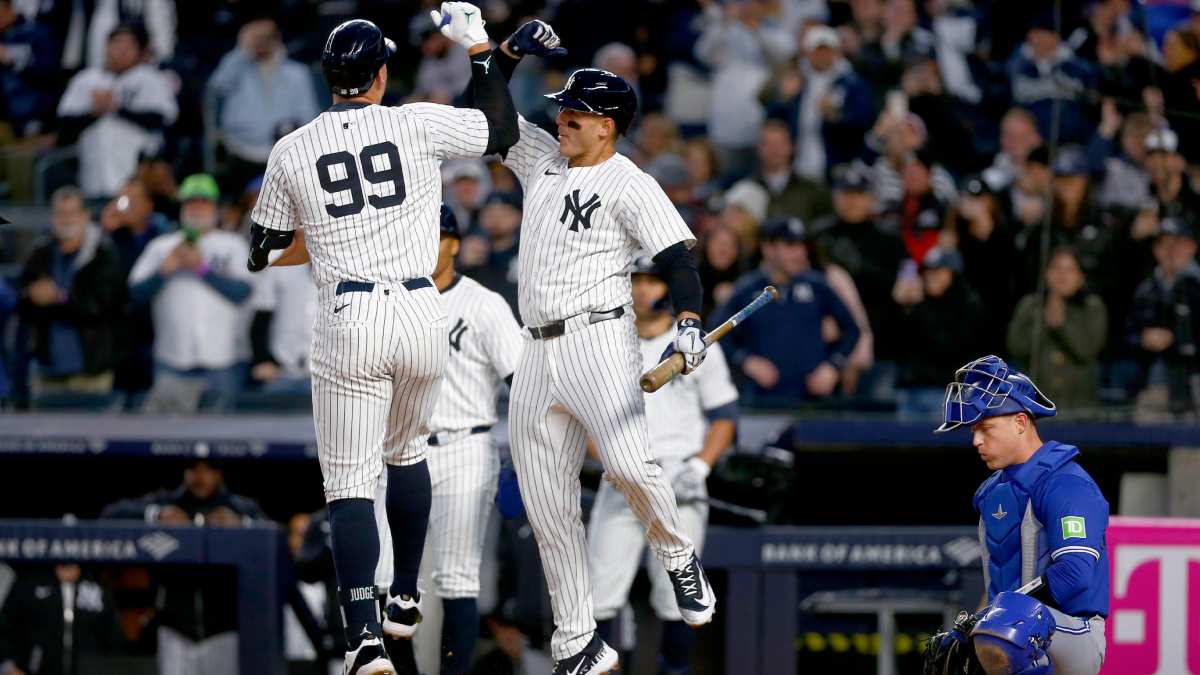 Yankees vence a Toronto con cuadrangulares de Judge, Stanton y Rizzo - ClaroSports