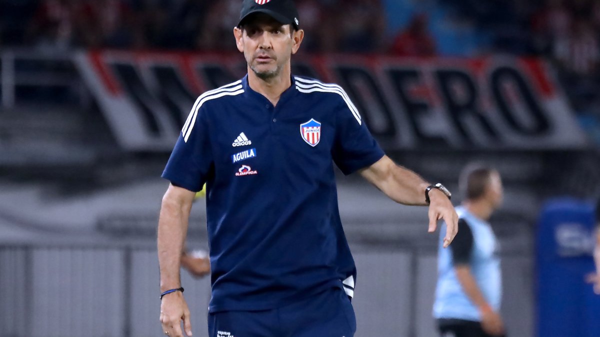 Arturo Reyes, expectante e ilusionado con el Junior: "Empezamos de cero ...