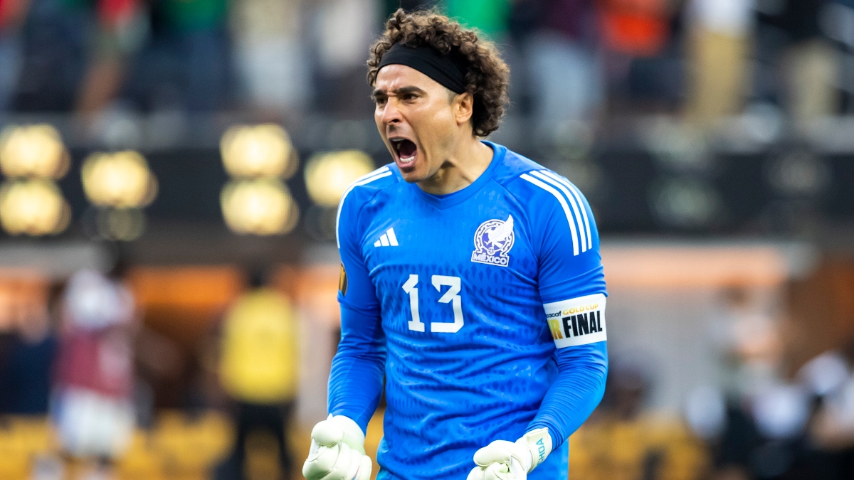 Guillermo Ochoa apoya con todo a la selección mexicana ante Jamaica ... Guillermo Ochoa apoya con todo a la selección mexicana ante Jamaica ...