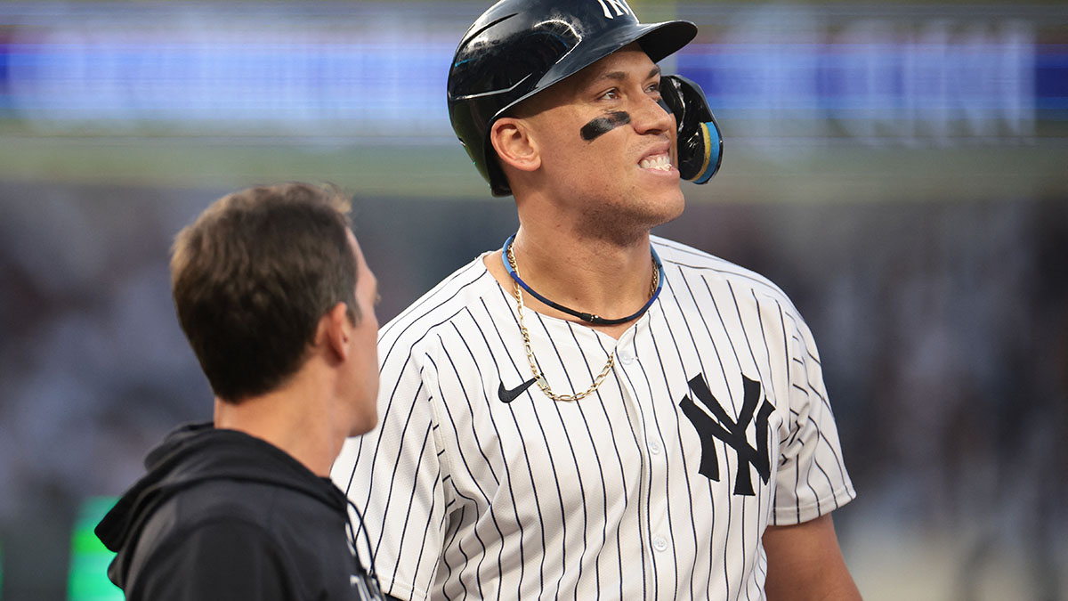 Aaron Judge sufre fuerte pelotazo en la mano y abandona el juego de Yankees y Orioles - ClaroSports