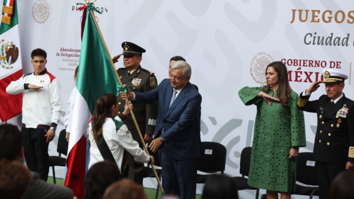Abanderan a la delegación mexicana que participará en Paris 2024 - ClaroSports