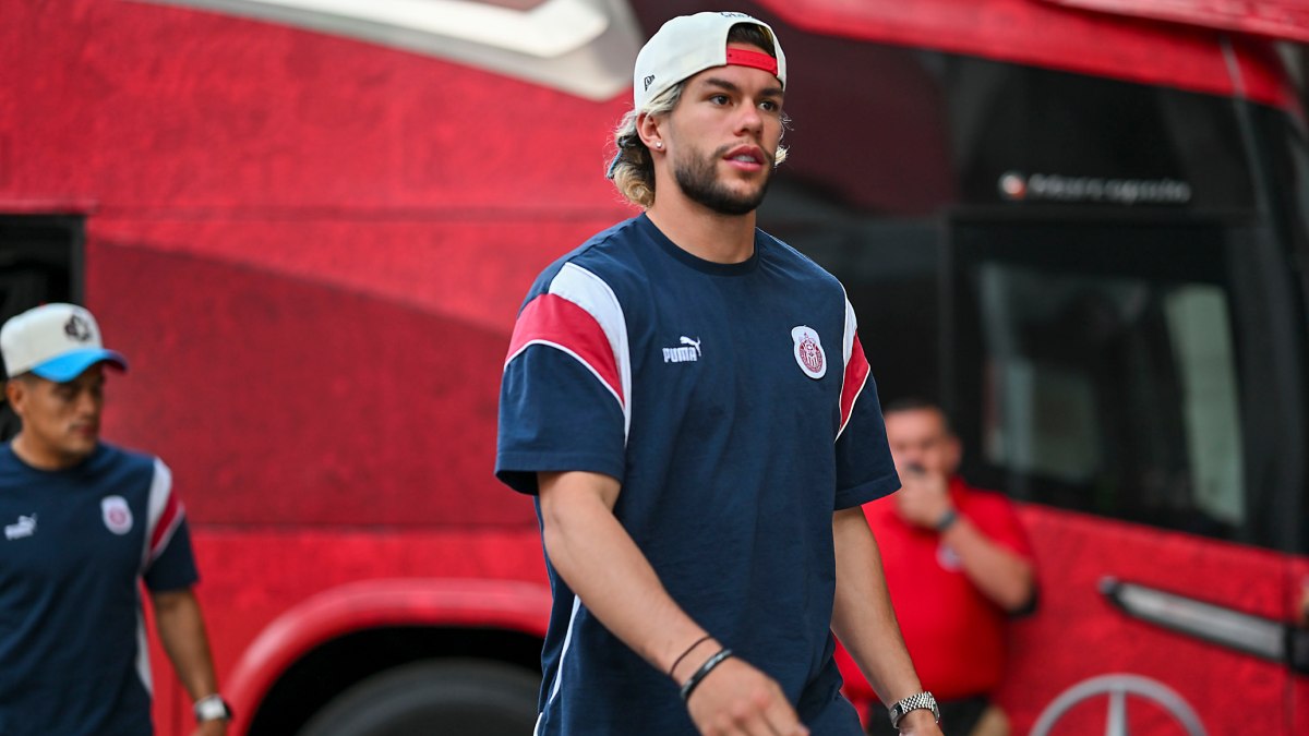 Chivas cumpliría con la regla de menores con Cade Cowell, un elemento ...