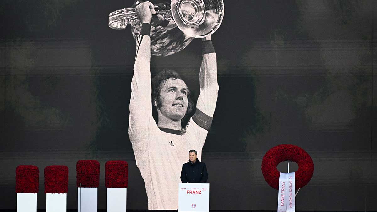 Bayern Munich rinde emotivo homenaje a Franz Beckenbauer al retirar su ...