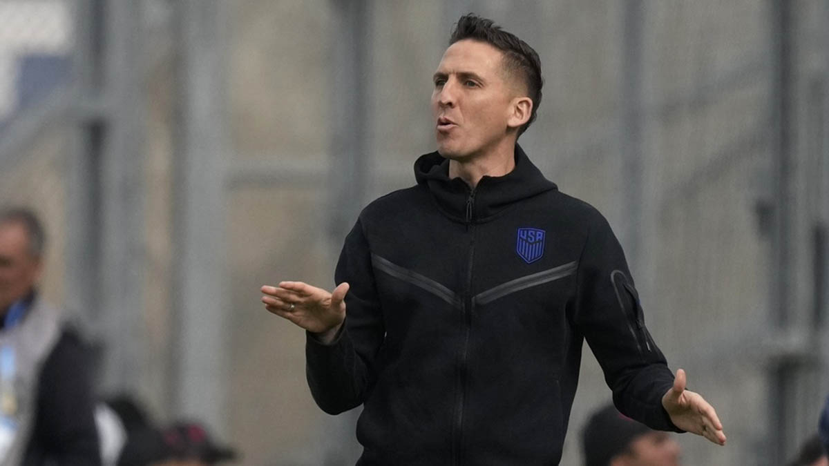 El USMNT nombrará a Mikey Varas como entrenador interino antes de la ...