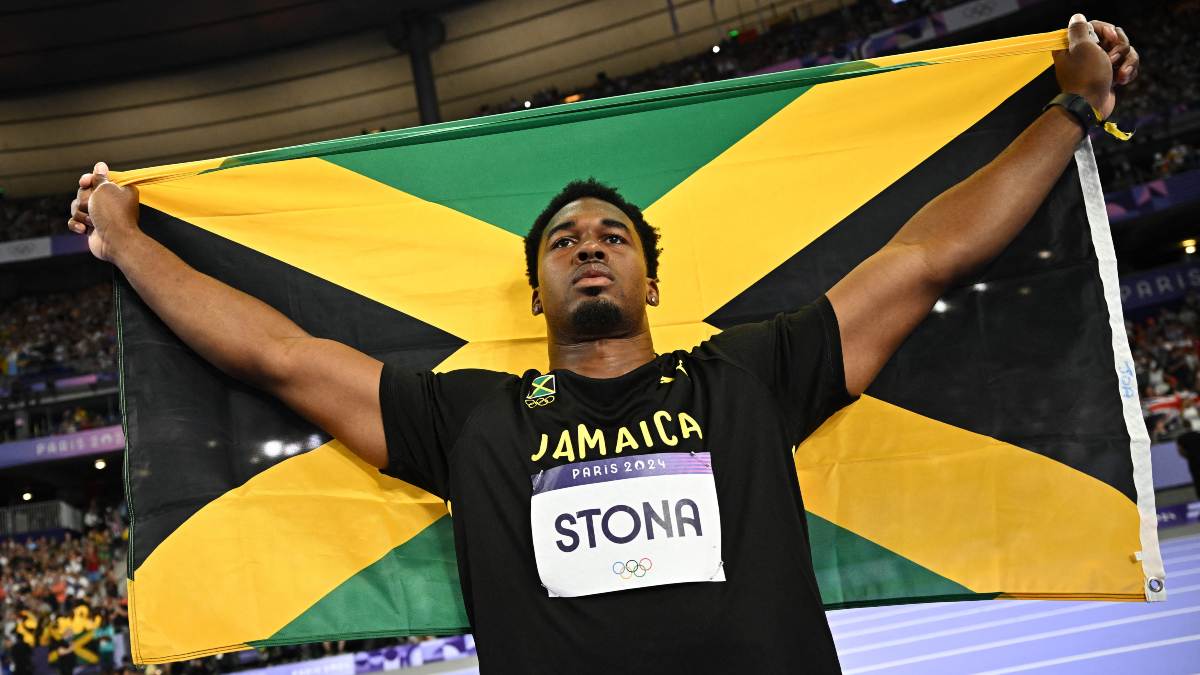 ¡Sorpresa en el atletismo! Roje Stona se queda con la medalla de oro y ...