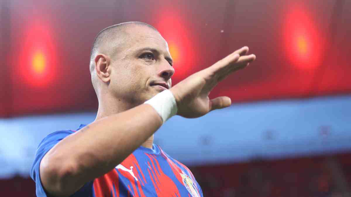 Chicharito Pide Unidad En Chivas Tras La Salida De Gago Y La Llegada De Arturo Ortega Clarosports