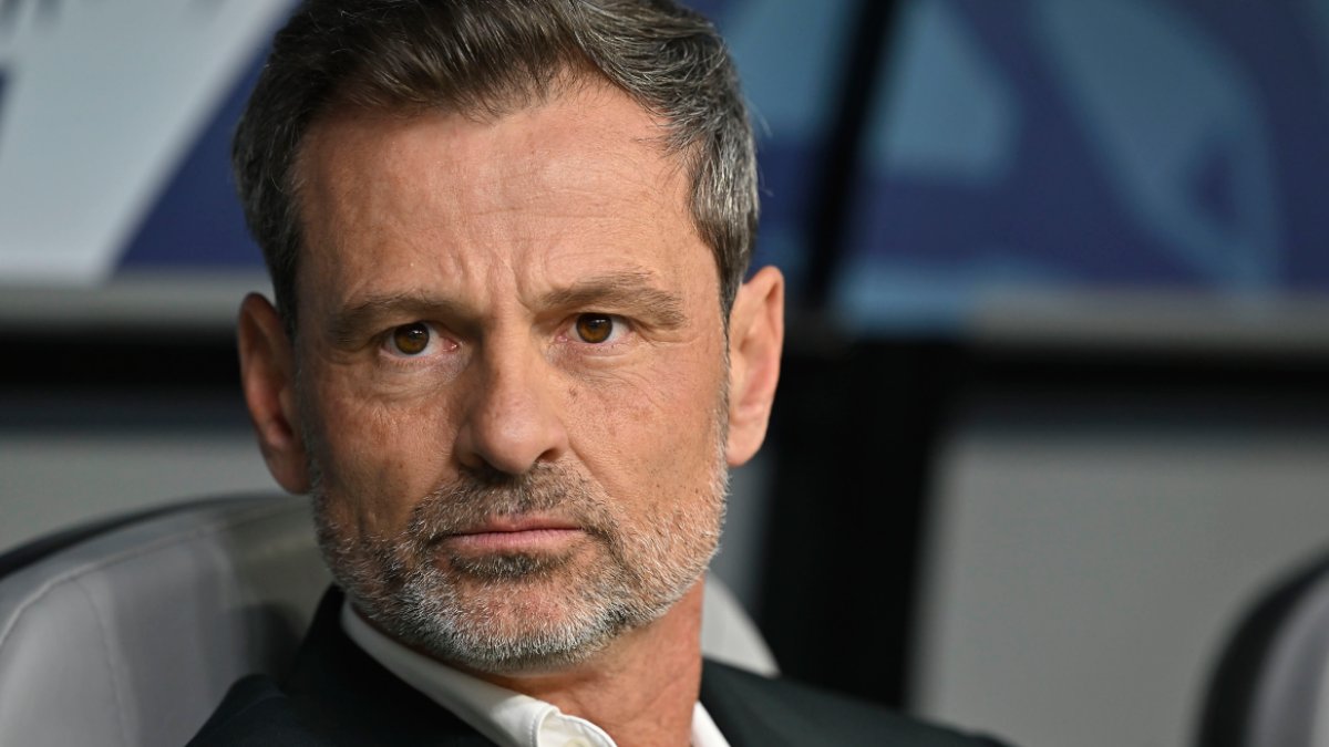 Diego Cocca le responde a Santiago Giménez y desmiente quejas de ...