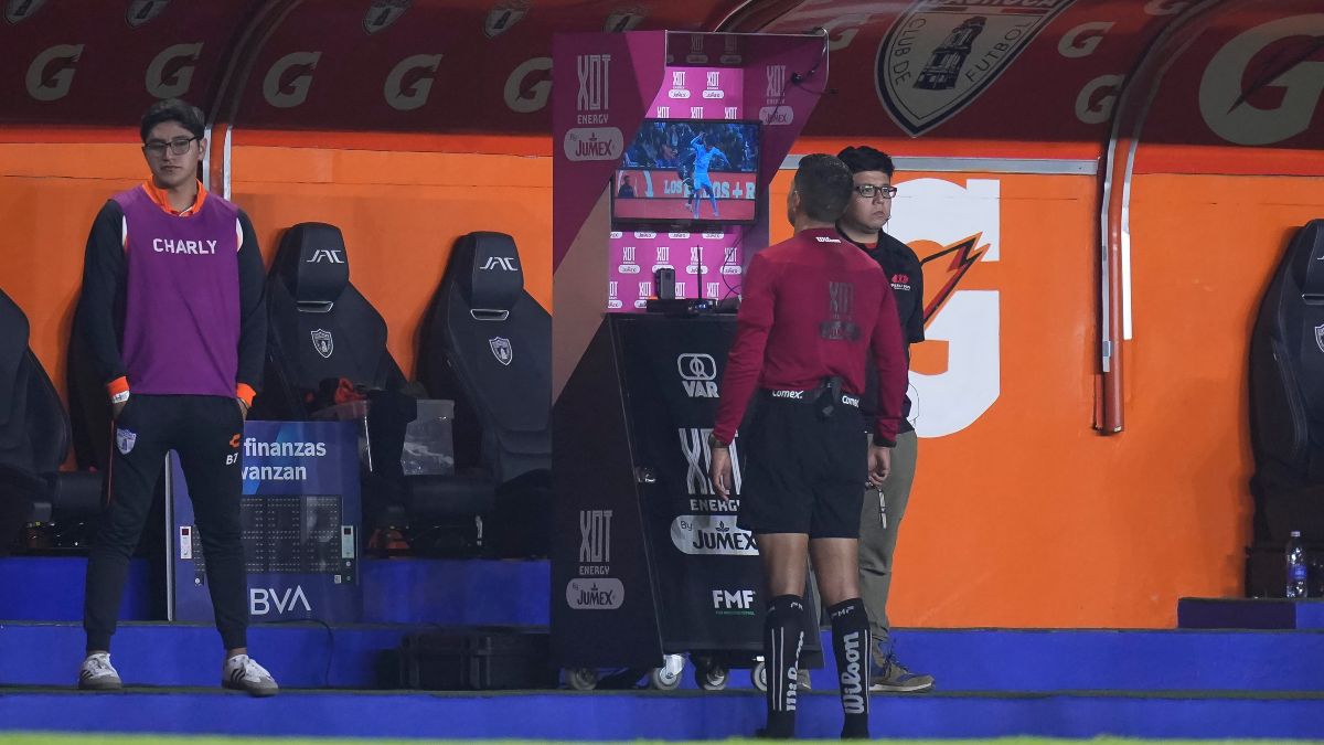 ¡Como en la NFL! La Liga MX estrena un VAR centralizado para la tercera ...