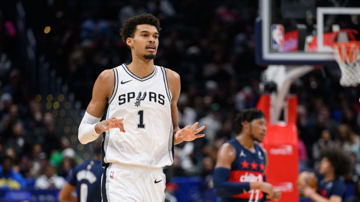 Wembanyama da cátedra con 31 puntos en la victoria de los Spurs ante Wizards - ClaroSports