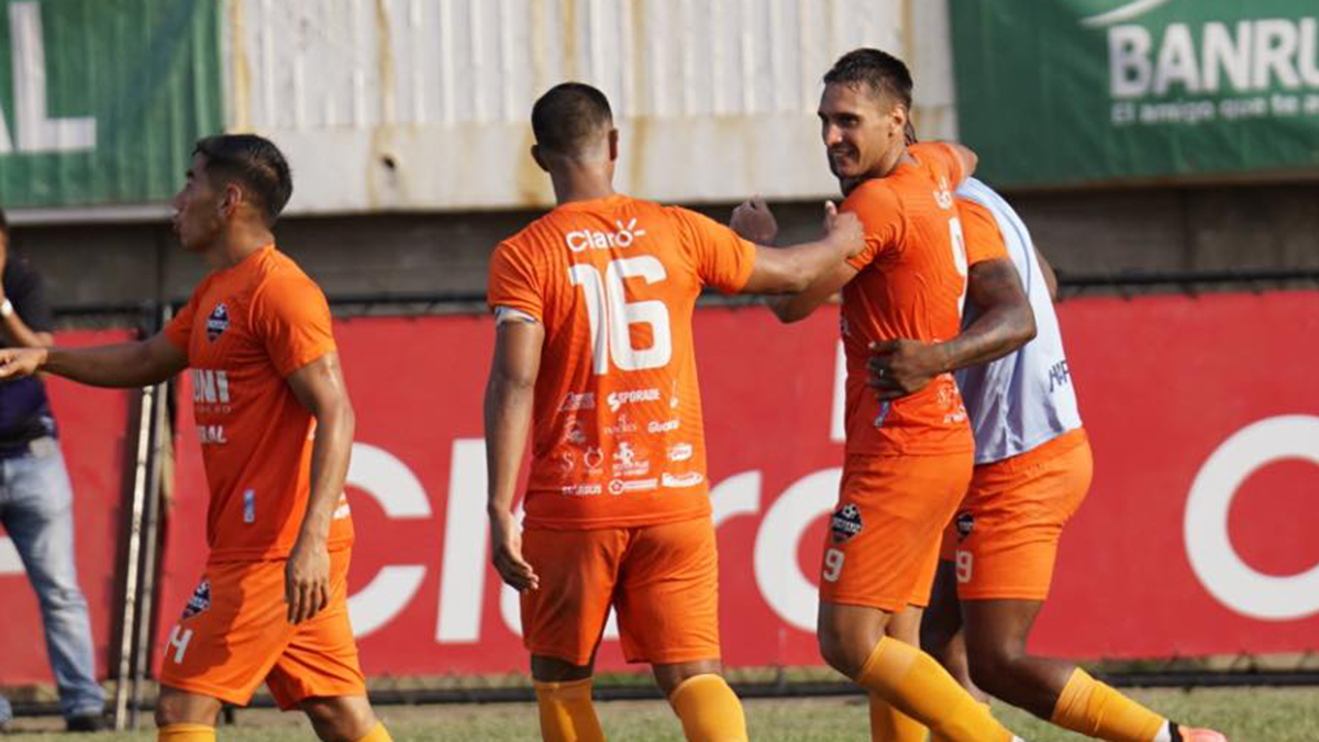 Achuapa se lleva un triunfazo sobre la hora ante el líder Municipal ...