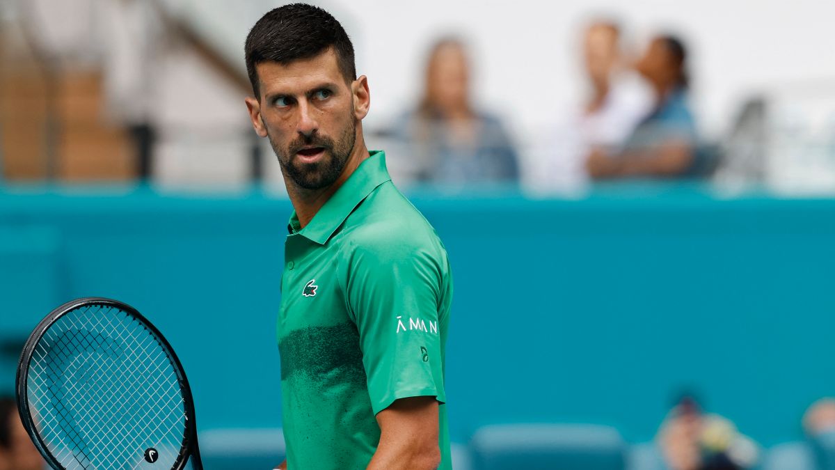 ¡Reunión de GOATS! Novak Djokovic se pone a un triunfo del título 100 con Messi en la tribuna ...