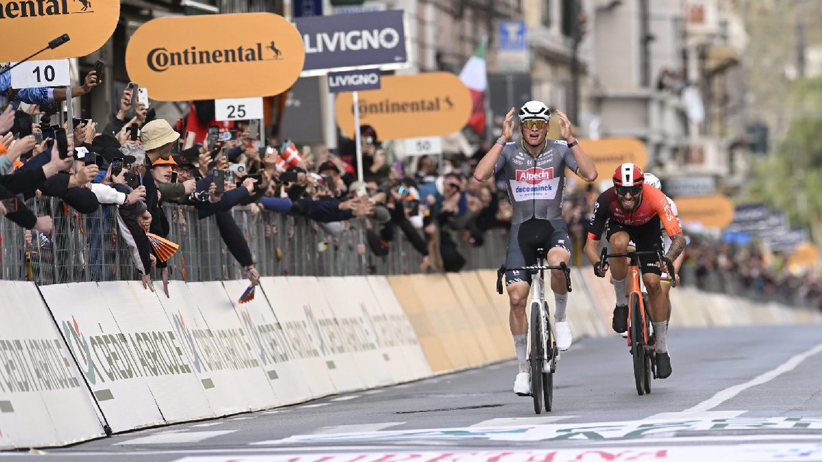 Mathieu van der Poel le gana la batalla a Tadej Pogacar y se corona campeón de la Milano - San ...