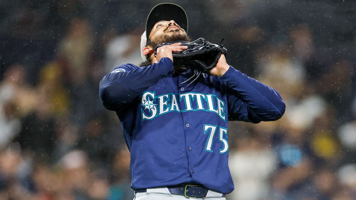 Andrés Muñoz llega a su salvamento número 14, para ponerse líder de la ...